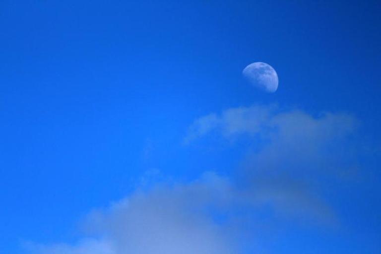 What Celestial Objects Can You See During the Day? – ORION BEAR ASTRONOMY